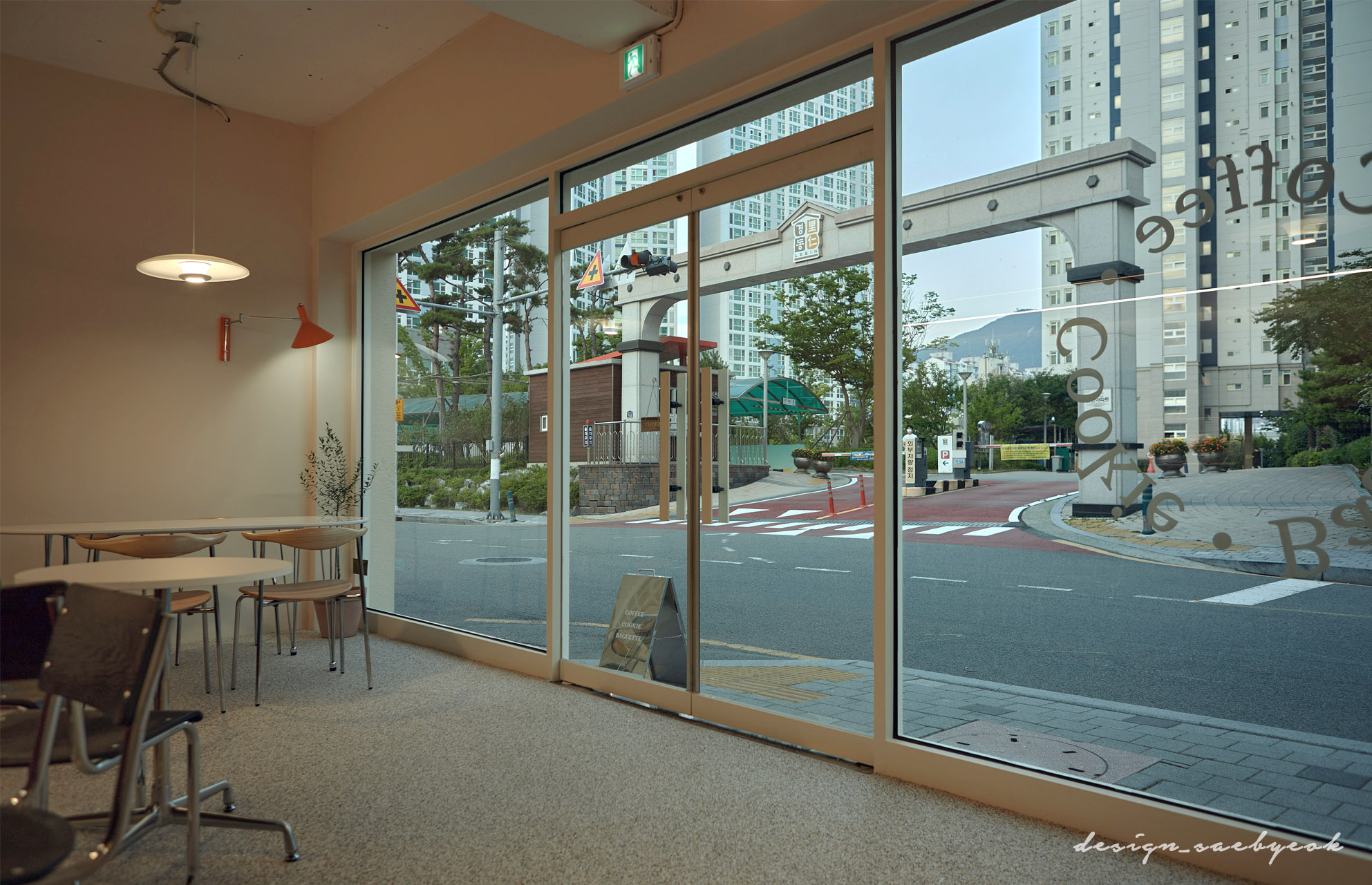 상업공간 - 안락동 온천천카페거리 [FOL COFFEE BAR 디저트카페 인테리어 15PY]